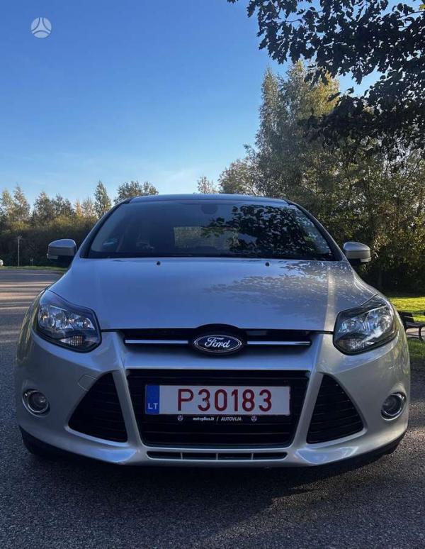 Pelēks Ford Focus 2013 Utena, ar dzinēja tilpumu 1.00 L un nobraukumu 247 tūkst. km par 2650 €, foto 10 vietnē AUTOMOTO.COM.LV