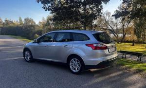 Pelēks Ford Focus 2013 Utena, ar dzinēja tilpumu 1.00 L un nobraukumu 247 tūkst. km par 2650 €, foto 14 vietnē AUTOMOTO.COM.LV