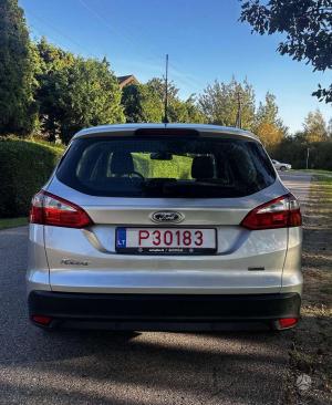 Pelēks Ford Focus 2013 Utena, ar dzinēja tilpumu 1.00 L un nobraukumu 247 tūkst. km par 2650 €, foto 19 vietnē AUTOMOTO.COM.LV
