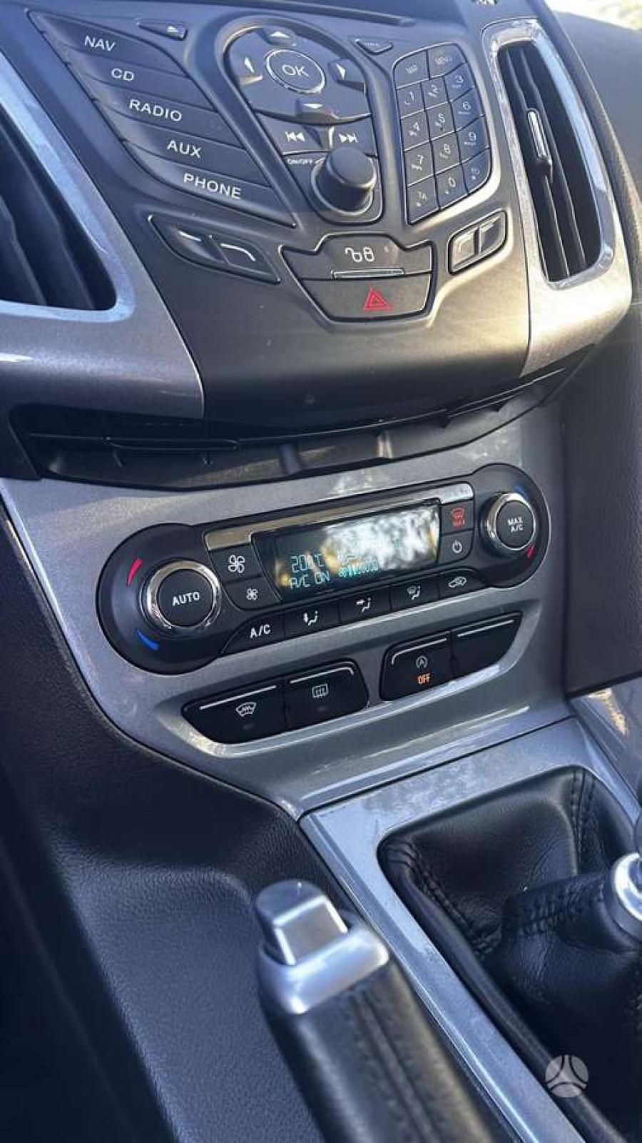 Pelēks Ford Focus 2013 Utena, ar dzinēja tilpumu 1.00 L un nobraukumu 247 tūkst. km par 2650 €, foto 23 vietnē AUTOMOTO.COM.LV