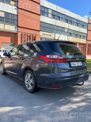 Pelēks Ford Focus 2014 Rīga, ar dzinēja tilpumu 1.60 L un nobraukumu 498 tūkst. km par 4800 €, foto 4 vietnē AUTOMOTO.COM.LV