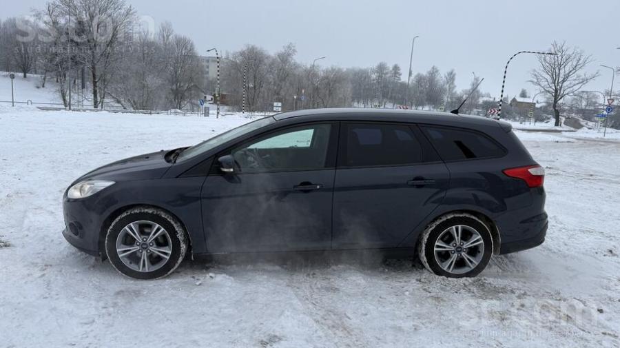 Pelēks Ford Focus 2014 Saldus, ar dzinēja tilpumu 1.60 L un nobraukumu 250 tūkst. km par 4590 €, foto 5 vietnē AUTOMOTO.COM.LV