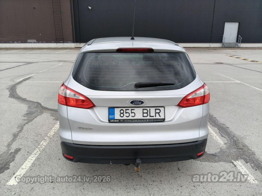 Pelēks Ford Focus 2014 Tallina, ar dzinēja tilpumu 1.60 L un nobraukumu 130 tūkst. km par 6900 €, foto 5 vietnē AUTOMOTO.COM.LV