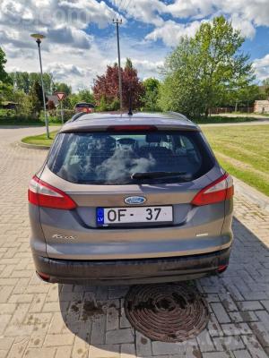 Pelēks Ford Focus 2014 Aizkraukle, ar dzinēja tilpumu 1.00 L un nobraukumu 276 tūkst. km par 4000 €, foto 7 vietnē AUTOMOTO.COM.LV