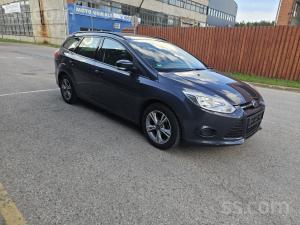 Pelēks Ford Focus 2014 Cēsis, ar dzinēja tilpumu 1.00 L un nobraukumu 310 tūkst. km par 2800 €, foto 4 vietnē AUTOMOTO.COM.LV
