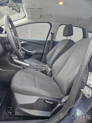 Pelēks Ford Focus 2014 Cēsis, ar dzinēja tilpumu 1.00 L un nobraukumu 310 tūkst. km par 2800 €, foto 9 vietnē AUTOMOTO.COM.LV