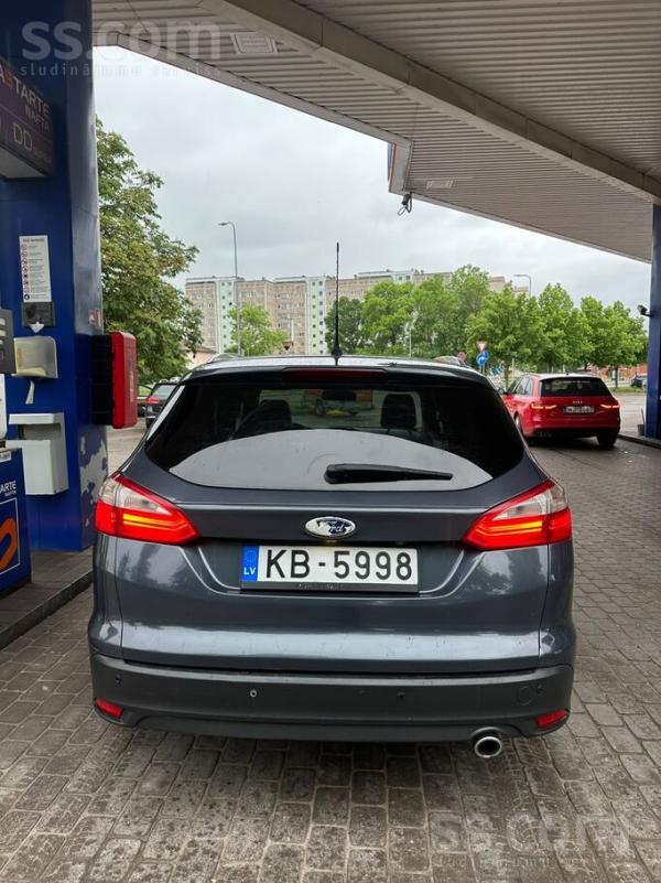 Pelēks Ford Focus 2014 Jelgava, ar dzinēja tilpumu 2.00 L un nobraukumu 315 tūkst. km par 3900 €, foto 5 vietnē AUTOMOTO.COM.LV