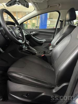 Grey Ford Focus 2014 in Jelgava, with an engine capacity of 2.00 L and mileage of 315 thousand km for 3900 €, photo 10 on AUTOMOTO.COM.LV