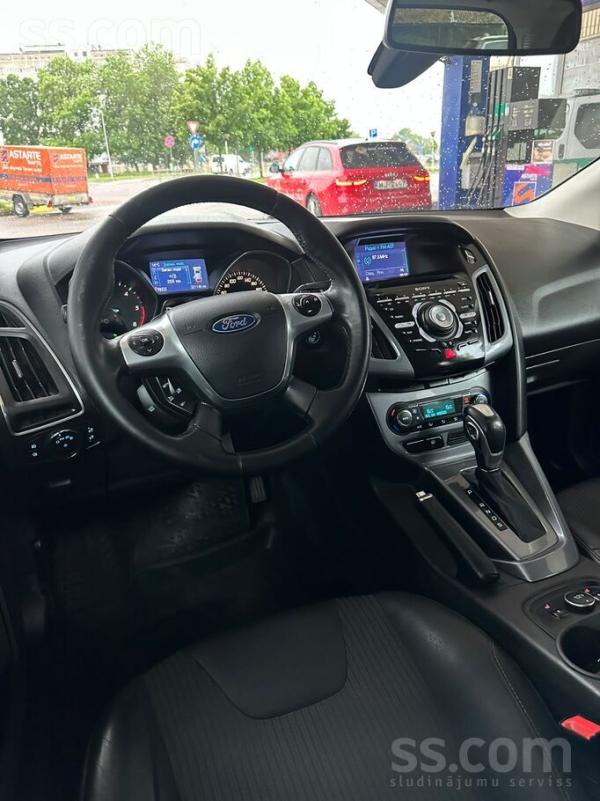 Pelēks Ford Focus 2014 Jelgava, ar dzinēja tilpumu 2.00 L un nobraukumu 315 tūkst. km par 3900 €, foto 10 vietnē AUTOMOTO.COM.LV