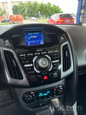 Grey Ford Focus 2014 in Jelgava, with an engine capacity of 2.00 L and mileage of 315 thousand km for 3900 €, photo 12 on AUTOMOTO.COM.LV
