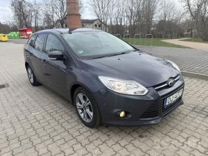 Grey Ford Focus 2014 in Saldus, with an engine capacity of 1.60 L and mileage of 252 thousand km for 4440 €, photo 4 on AUTOMOTO.COM.LV