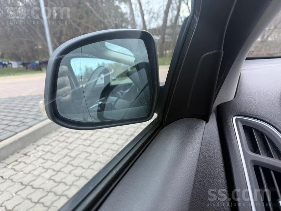 Grey Ford Focus 2014 in Saldus, with an engine capacity of 1.60 L and mileage of 252 thousand km for 4440 €, photo 25 on AUTOMOTO.COM.LV