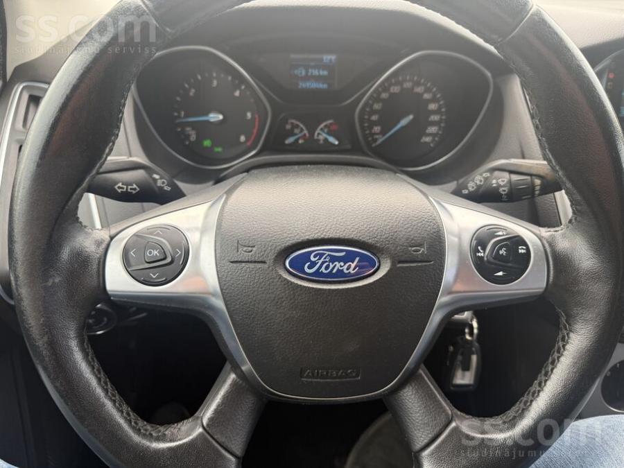 Grey Ford Focus 2014 in Saldus, with an engine capacity of 1.60 L and mileage of 252 thousand km for 4440 €, photo 26 on AUTOMOTO.COM.LV
