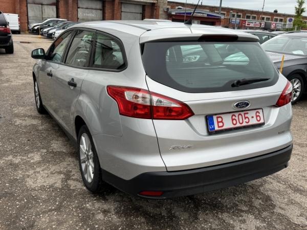 Pelēks Ford Focus 2014 Rīga, ar dzinēja tilpumu 1.00 L un nobraukumu 172 tūkst. km par 4390 €, foto 2 vietnē AUTOMOTO.COM.LV