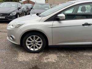Grey Ford Focus 2014 in Riga, with an engine capacity of 1.00 L and mileage of 172 thousand km for 4390 €, photo 4 on AUTOMOTO.COM.LV