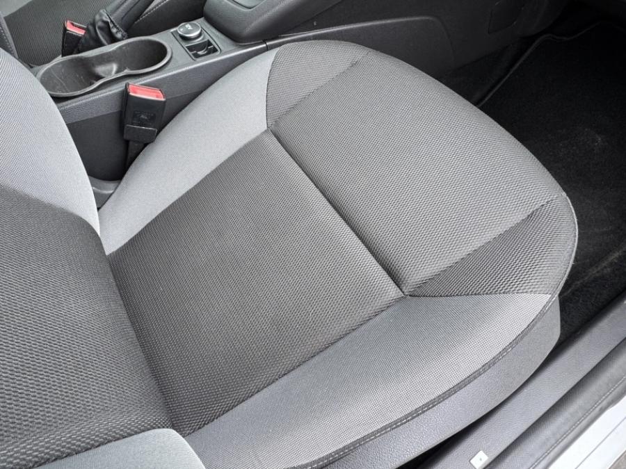 Grey Ford Focus 2014 in Riga, with an engine capacity of 1.00 L and mileage of 172 thousand km for 4390 €, photo 6 on AUTOMOTO.COM.LV