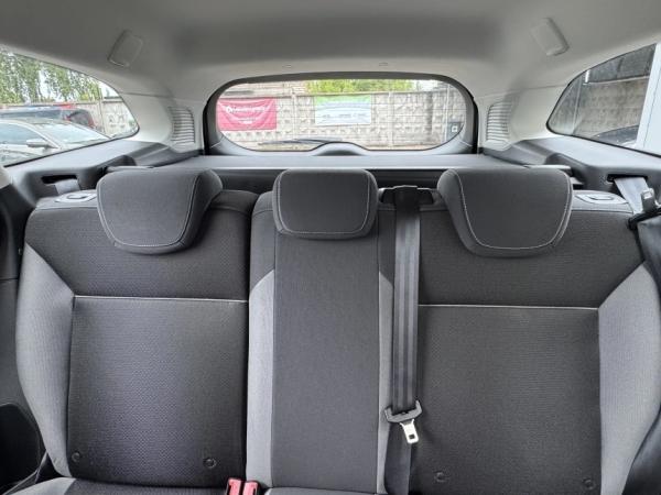 Pelēks Ford Focus 2014 Rīga, ar dzinēja tilpumu 1.00 L un nobraukumu 172 tūkst. km par 4390 €, foto 9 vietnē AUTOMOTO.COM.LV