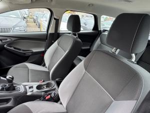 Grey Ford Focus 2014 in Riga, with an engine capacity of 1.00 L and mileage of 172 thousand km for 4390 €, photo 24 on AUTOMOTO.COM.LV