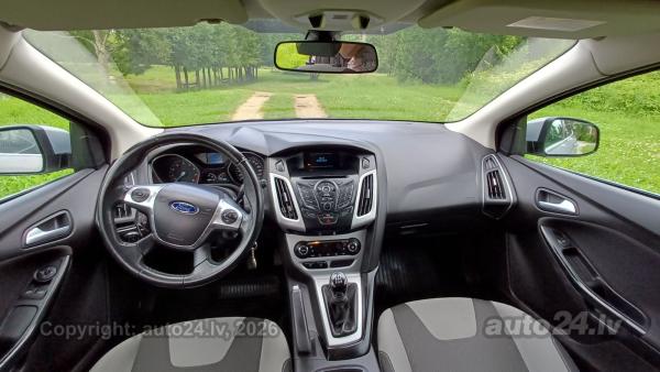 Grey Ford Focus 2014 in Tallinn, with an engine capacity of 1.60 L and mileage of 203 thousand km for 4000 €, photo 8 on AUTOMOTO.COM.LV
