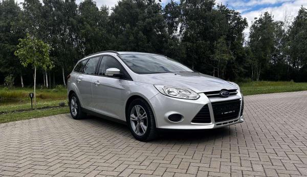 Grey Ford Focus 2014 in Utena, with an engine capacity of 1.00 L and mileage of 246 thousand km for 2950 €, photo 2 on AUTOMOTO.COM.LV
