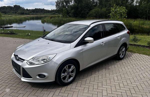 Grey Ford Focus 2014 in Utena, with an engine capacity of 1.00 L and mileage of 246 thousand km for 2950 €, photo 3 on AUTOMOTO.COM.LV
