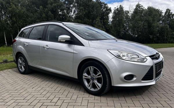 Grey Ford Focus 2014 in Utena, with an engine capacity of 1.00 L and mileage of 246 thousand km for 2950 €, photo 5 on AUTOMOTO.COM.LV