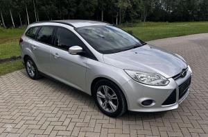 Pelēks Ford Focus 2014 Utena, ar dzinēja tilpumu 1.00 L un nobraukumu 246 tūkst. km par 2950 €, foto 7 vietnē AUTOMOTO.COM.LV