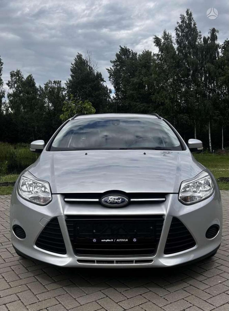 Pelēks Ford Focus 2014 Utena, ar dzinēja tilpumu 1.00 L un nobraukumu 246 tūkst. km par 2950 €, foto 10 vietnē AUTOMOTO.COM.LV
