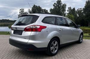 Pelēks Ford Focus 2014 Utena, ar dzinēja tilpumu 1.00 L un nobraukumu 246 tūkst. km par 2950 €, foto 18 vietnē AUTOMOTO.COM.LV
