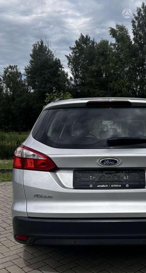 Pelēks Ford Focus 2014 Utena, ar dzinēja tilpumu 1.00 L un nobraukumu 246 tūkst. km par 2950 €, foto 19 vietnē AUTOMOTO.COM.LV