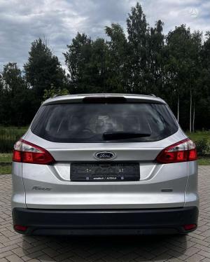 Pelēks Ford Focus 2014 Utena, ar dzinēja tilpumu 1.00 L un nobraukumu 246 tūkst. km par 2950 €, foto 21 vietnē AUTOMOTO.COM.LV