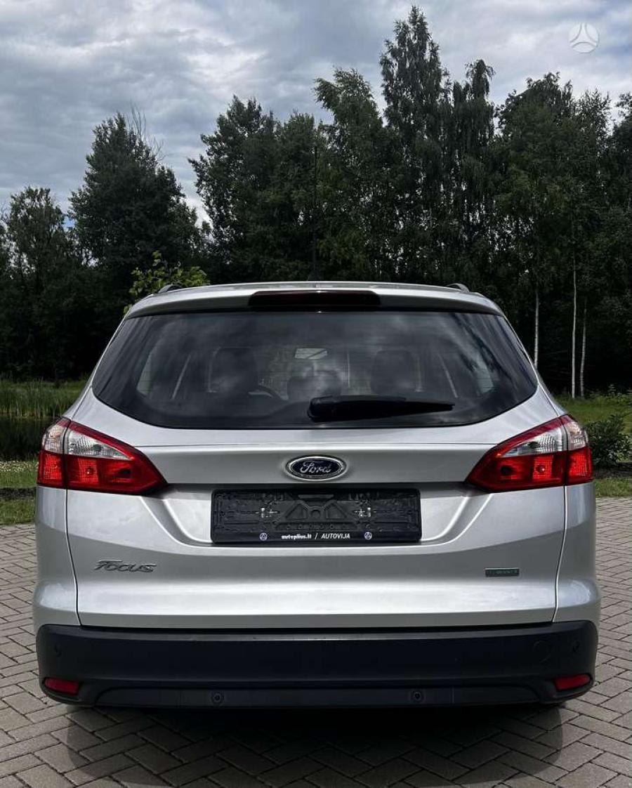 Pelēks Ford Focus 2014 Utena, ar dzinēja tilpumu 1.00 L un nobraukumu 246 tūkst. km par 2950 €, foto 21 vietnē AUTOMOTO.COM.LV