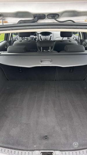 Pelēks Ford Focus 2014 Utena, ar dzinēja tilpumu 1.00 L un nobraukumu 246 tūkst. km par 2950 €, foto 30 vietnē AUTOMOTO.COM.LV