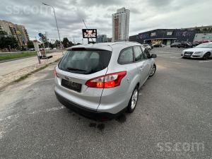 Pelēks Ford Focus 2014 Rīga, ar dzinēja tilpumu 1.60 L un nobraukumu 127 tūkst. km par 3699 €, foto 4 vietnē AUTOMOTO.COM.LV