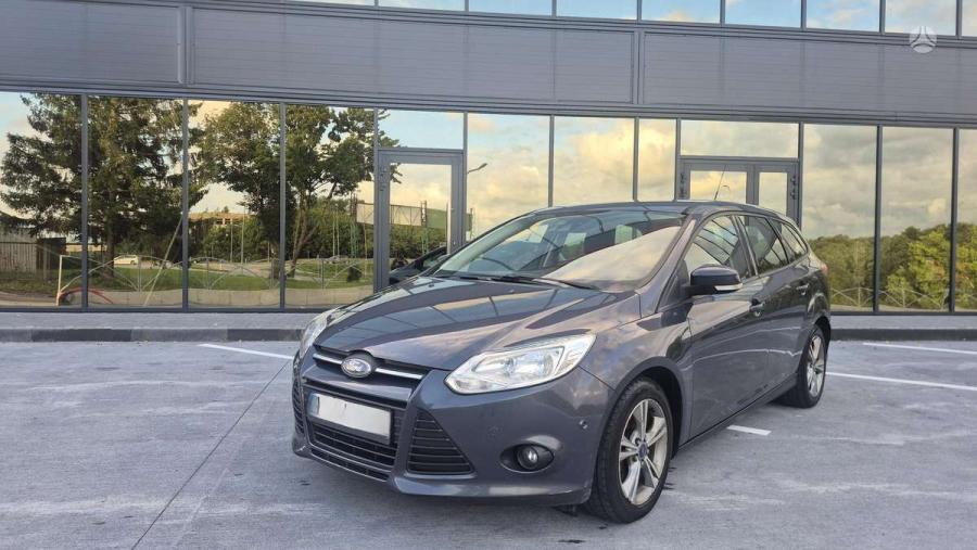 Pelēks Ford Focus 2014 Klaipėda, ar dzinēja tilpumu 1.00 L un nobraukumu 278 tūkst. km par 2200 €, foto 9 vietnē AUTOMOTO.COM.LV
