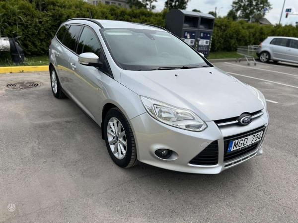Grey Ford Focus 2014 in Kaunas, with an engine capacity of 2.00 L and mileage of 248 thousand km for 4800 €, photo 1 on AUTOMOTO.COM.LV