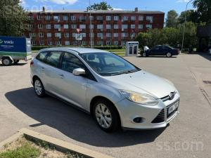 Pelēks Ford Focus 2014 Rīga, ar dzinēja tilpumu 1.60 L un nobraukumu 232 tūkst. km par 2600 €, foto 4 vietnē AUTOMOTO.COM.LV