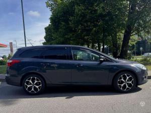 Grey Ford Focus 2014 in Vilnius, with an engine capacity of 1.56 L and mileage of 270 thousand km for 3999 €, photo  on AUTOMOTO.COM.LV