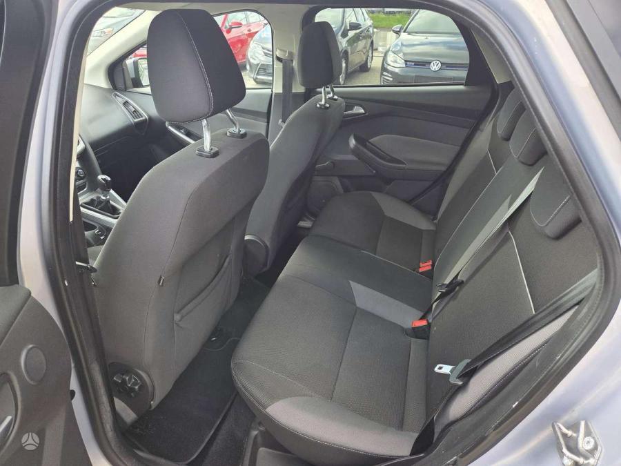 Grey Ford Focus 2014 in Marijampole, with an engine capacity of 1.56 L and mileage of 248 thousand km for 3300 €, photo 12 on AUTOMOTO.COM.LV
