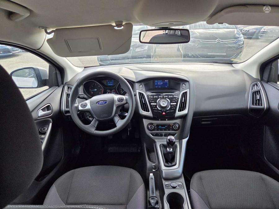 Grey Ford Focus 2014 in Marijampole, with an engine capacity of 1.56 L and mileage of 248 thousand km for 3300 €, photo 16 on AUTOMOTO.COM.LV