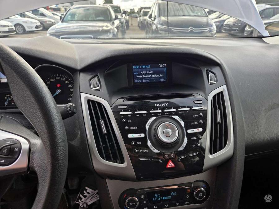Grey Ford Focus 2014 in Marijampole, with an engine capacity of 1.56 L and mileage of 248 thousand km for 3300 €, photo 19 on AUTOMOTO.COM.LV
