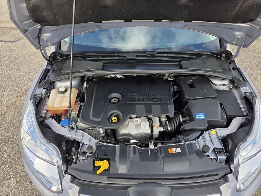 Grey Ford Focus 2014 in Marijampole, with an engine capacity of 1.56 L and mileage of 248 thousand km for 3300 €, photo 22 on AUTOMOTO.COM.LV