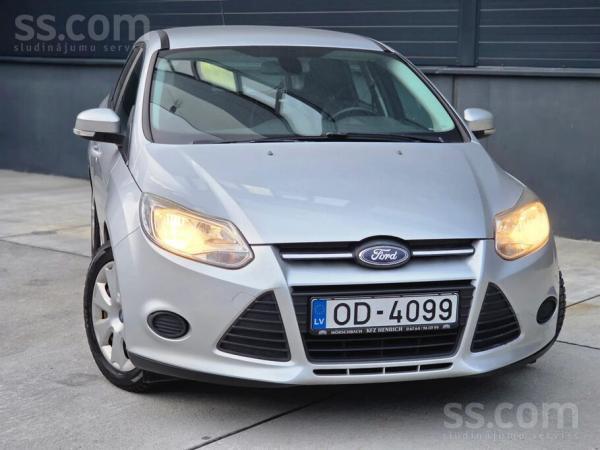 Ford Focus 2014 Rīga vietnē Pelēks Ford Focus 2014 Rīga, ar dzinēja tilpumu 1.60 L un nobraukumu 236 tūkst. km par 2990 €, foto 3 vietnē AUTOMOTO.COM.LV