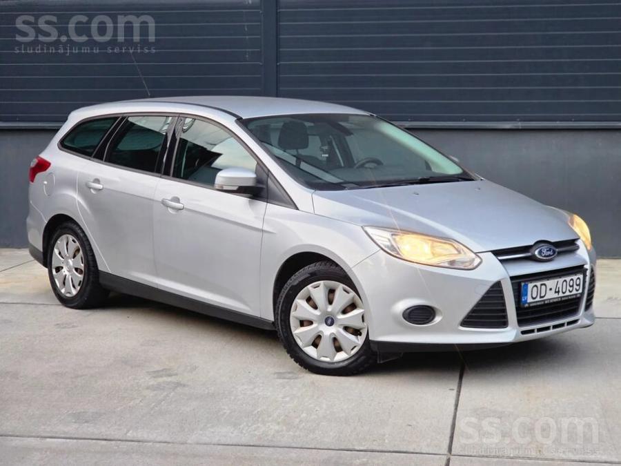 Pelēks Ford Focus 2014 Rīga, ar dzinēja tilpumu 1.60 L un nobraukumu 236 tūkst. km par 2990 €, foto 5 vietnē AUTOMOTO.COM.LV