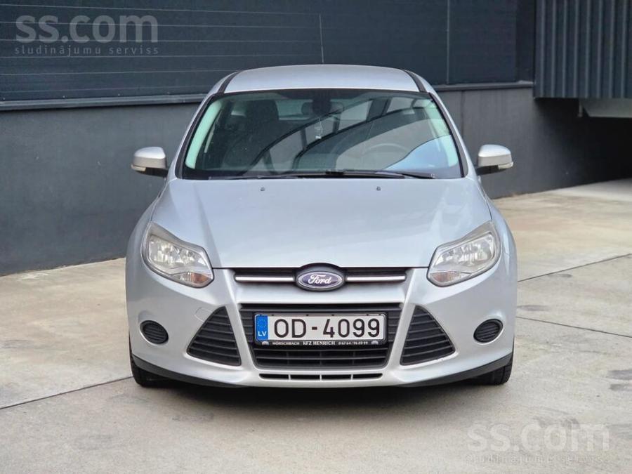 Pelēks Ford Focus 2014 Rīga, ar dzinēja tilpumu 1.60 L un nobraukumu 236 tūkst. km par 2990 €, foto 6 vietnē AUTOMOTO.COM.LV