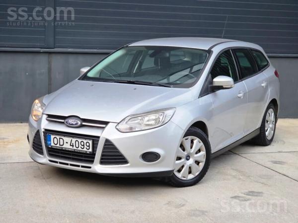 Ford Focus 2014 Rīga vietnē Pelēks Ford Focus 2014 Rīga, ar dzinēja tilpumu 1.60 L un nobraukumu 236 tūkst. km par 2990 €, foto 9 vietnē AUTOMOTO.COM.LV