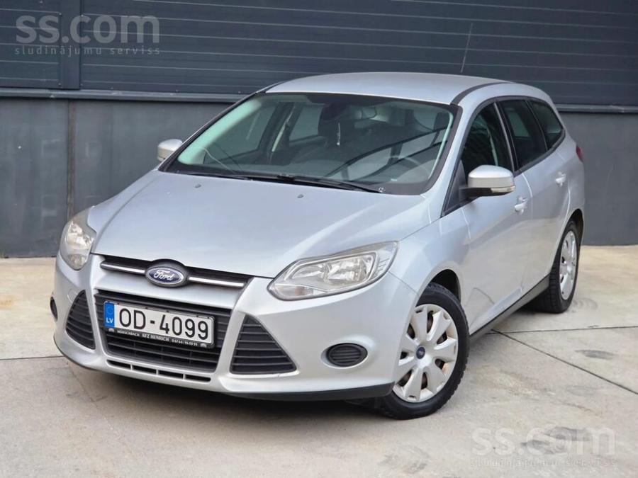 Pelēks Ford Focus 2014 Rīga, ar dzinēja tilpumu 1.60 L un nobraukumu 236 tūkst. km par 2990 €, foto 11 vietnē AUTOMOTO.COM.LV