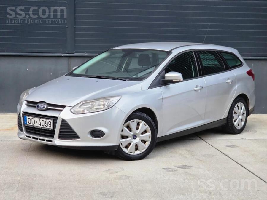 Pelēks Ford Focus 2014 Rīga, ar dzinēja tilpumu 1.60 L un nobraukumu 236 tūkst. km par 2990 €, foto 14 vietnē AUTOMOTO.COM.LV