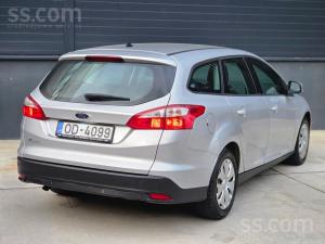 Pelēks Ford Focus 2014 Rīga, ar dzinēja tilpumu 1.60 L un nobraukumu 236 tūkst. km par 2990 €, foto 17 vietnē AUTOMOTO.COM.LV