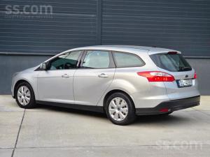 Pelēks Ford Focus 2014 Rīga, ar dzinēja tilpumu 1.60 L un nobraukumu 236 tūkst. km par 2990 €, foto 27 vietnē AUTOMOTO.COM.LV